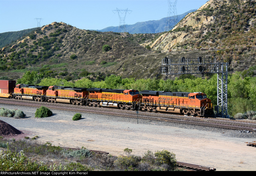 BNSF 6916